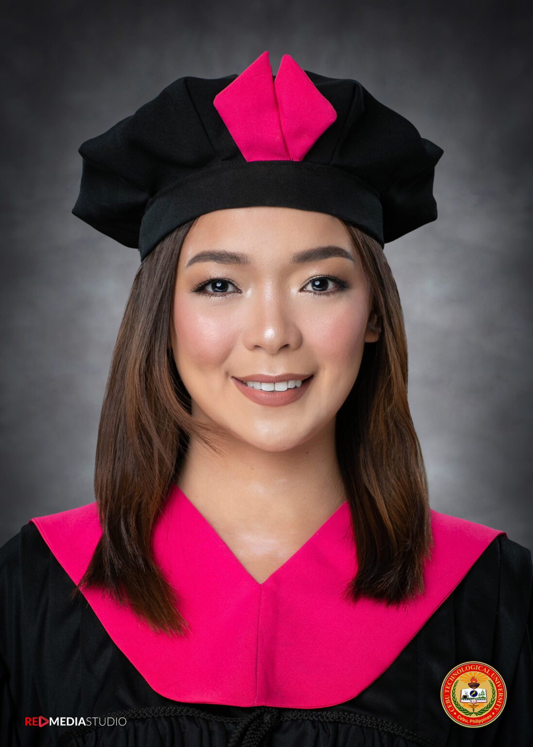 Graduation Portraits - Red Media Studio